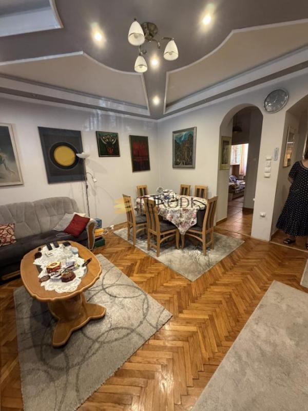 Troiposoban stan na prodaju, 87m2, 236.900€