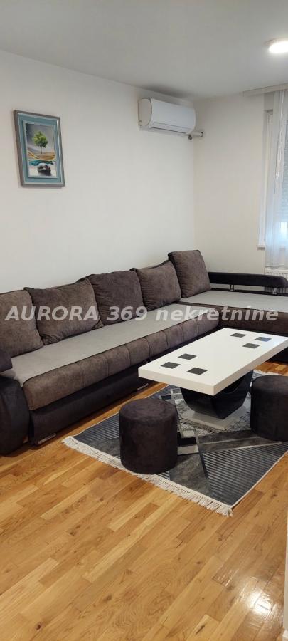 Jednoiposoban stan za izdavanje, 40m2, 400€