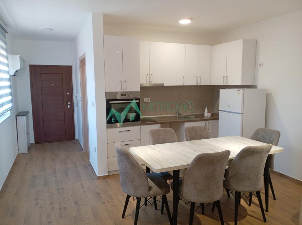 Jednoiposoban stan za izdavanje, 45m2, 400€