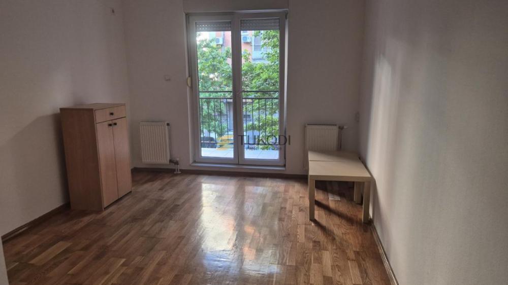 Dvosoban stan za izdavanje, 38m2, 300€