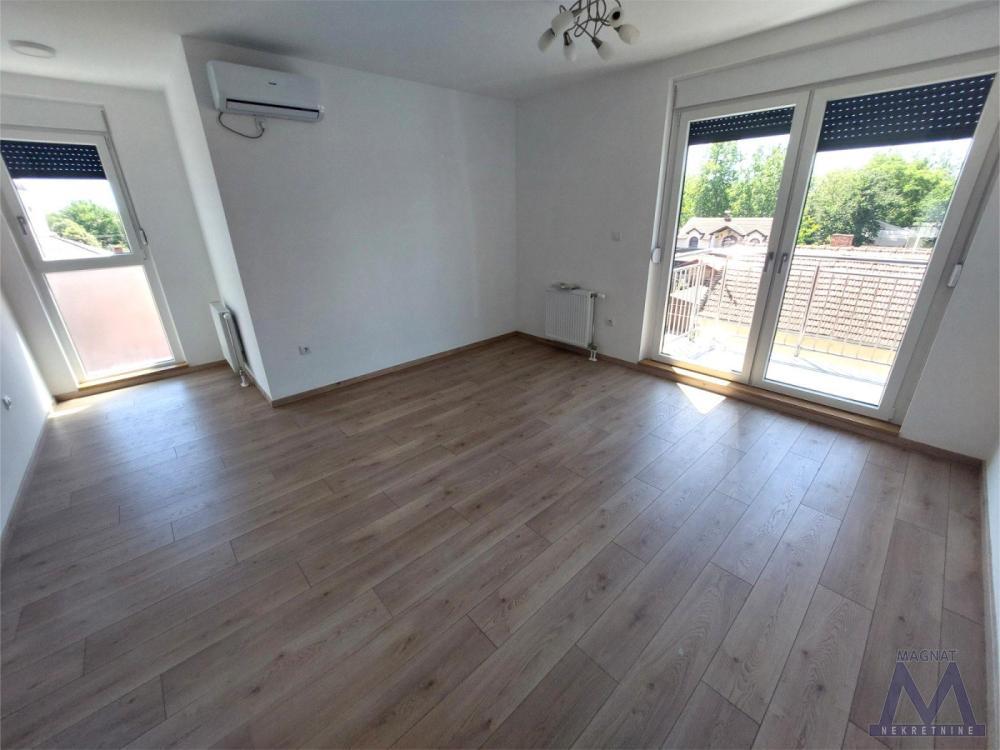 Dvoiposoban stan za izdavanje, 500€