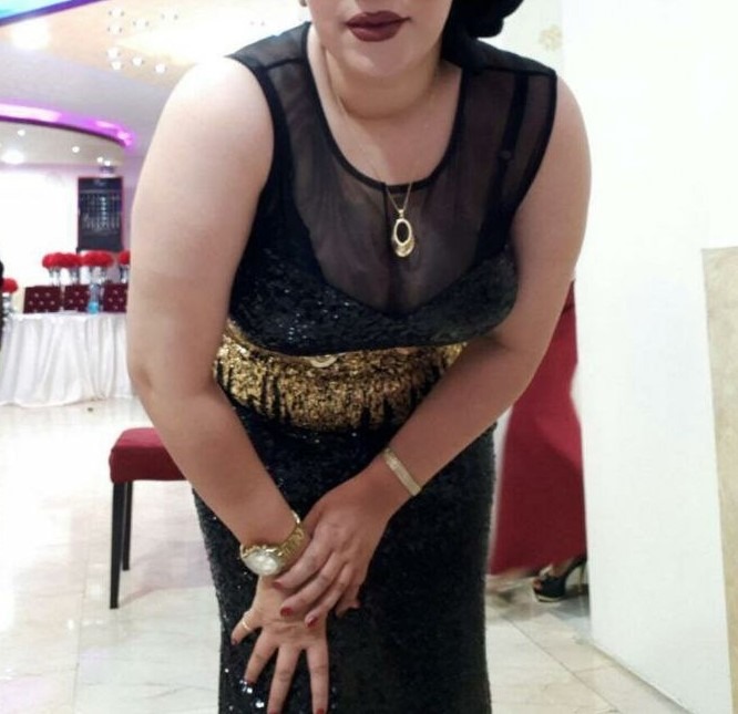 Amela, 51