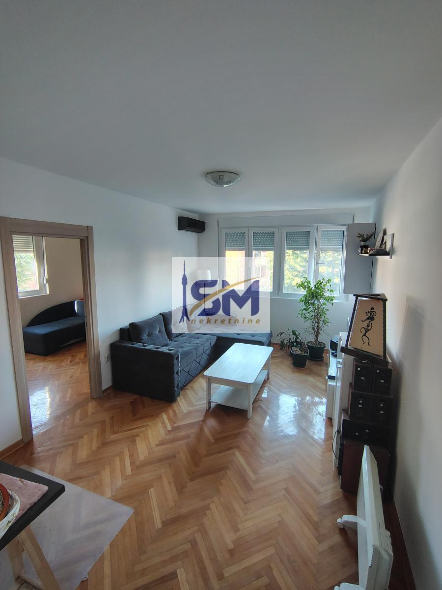 Karaburma, renoviran stan 56m2