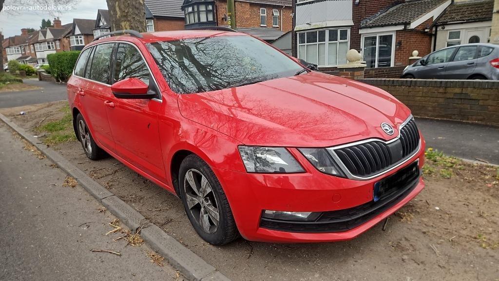 SKODA OCTAVIA A7 SVETLA I SIGNALIZACIJA