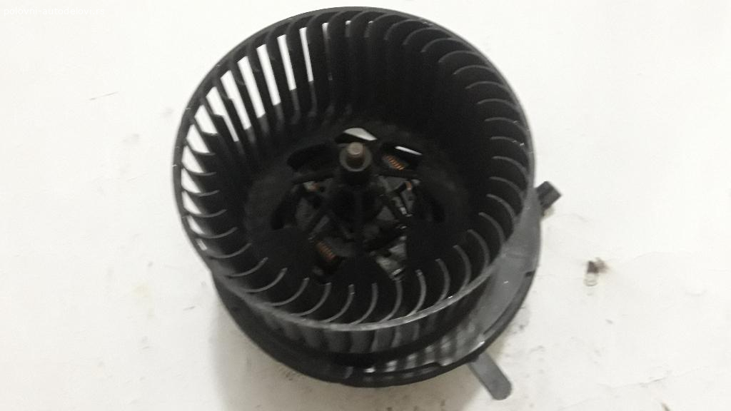 VENTILATOR KABINE GOLF 5 SA REOSTATOM