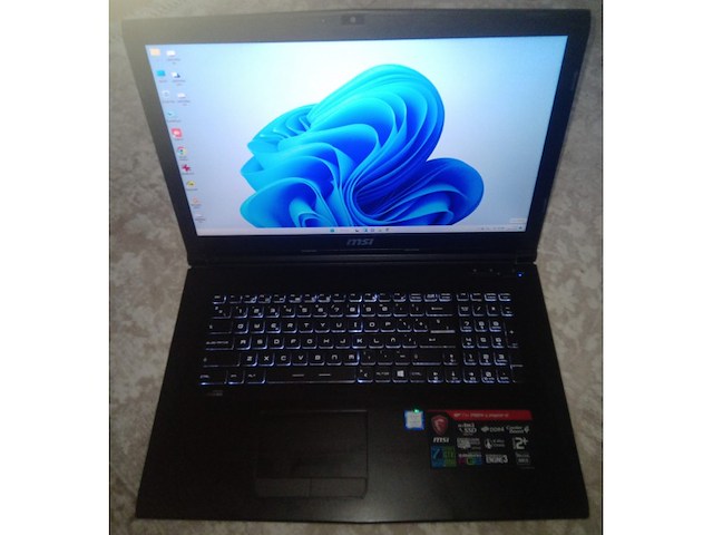 Laptop MSI GP72M/i5-7300HQ/16gb ddr4/ssd/FHD/Bat 3h
