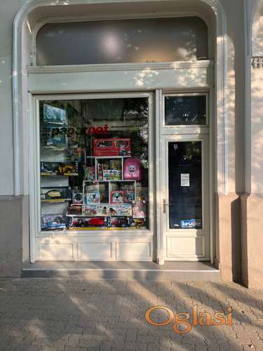 POSLOVNI PROSTOR NA TRGU