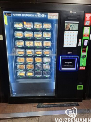 Prodajem vending mašinu TCN za prodaju raznih proizvoda, dimenzije 170 x 195 x 100