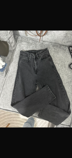 Stradivarius farmerke mom fit