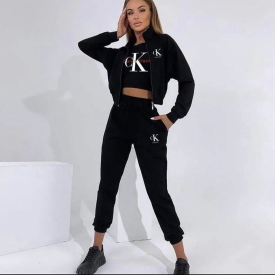 Calvin klein trenerka iz 3 dela
