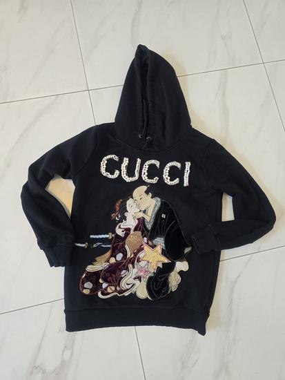 Gucci duks