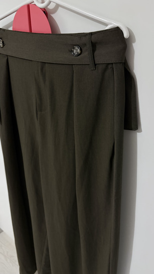 Nove elegantne pantalone zara