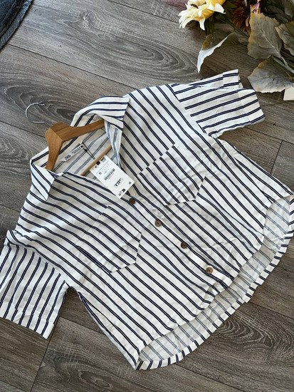 Zara crop kosuljica