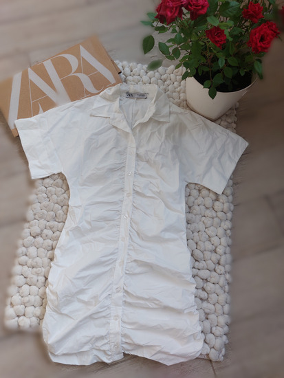 Zara haljina sa naborima