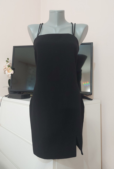 Zara crna haljina