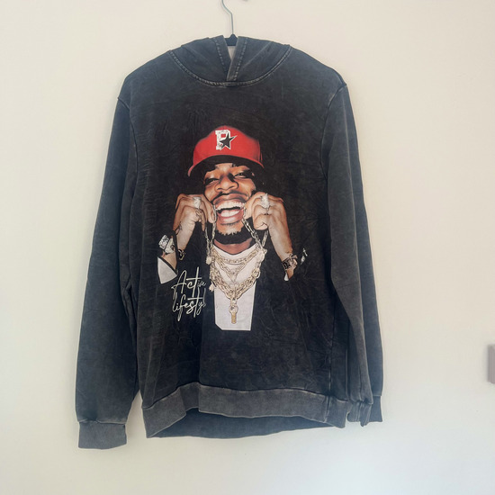 SHEIN duks sa etiketom 46