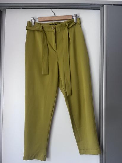 Elegantne oker pantalone visokog struka