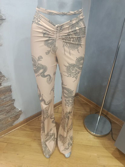 Pantalone Zvoncare