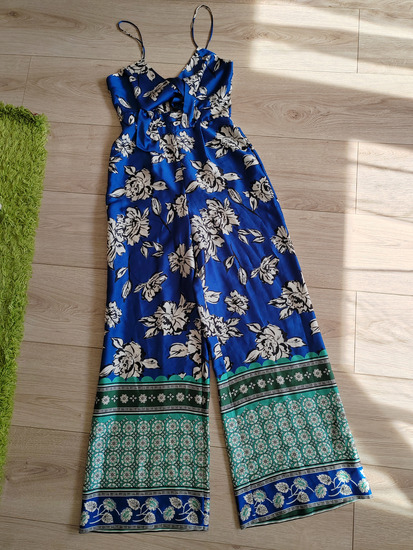 Zara kombinezon sirokih nogavica