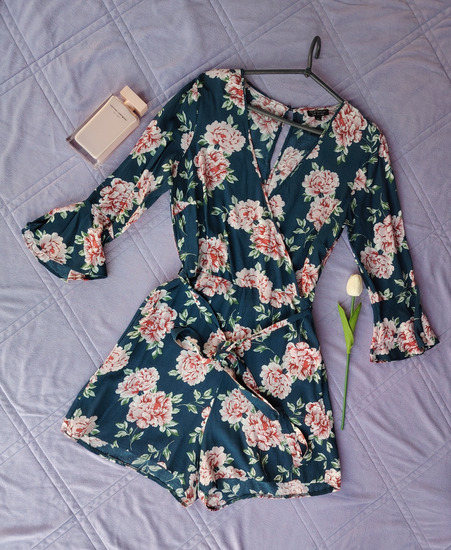 TOPSHOP cvetni letnji kombinezon M (38)