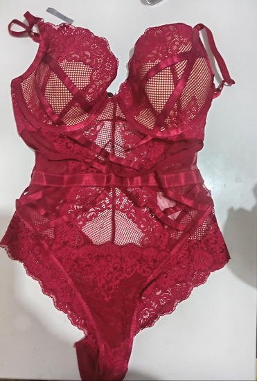 Luksuzni čipkasti bodi VAMP (Bras N Things)