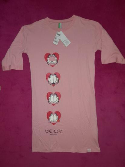 Benetton roze Garfield spavacica kratak rukav NOVO