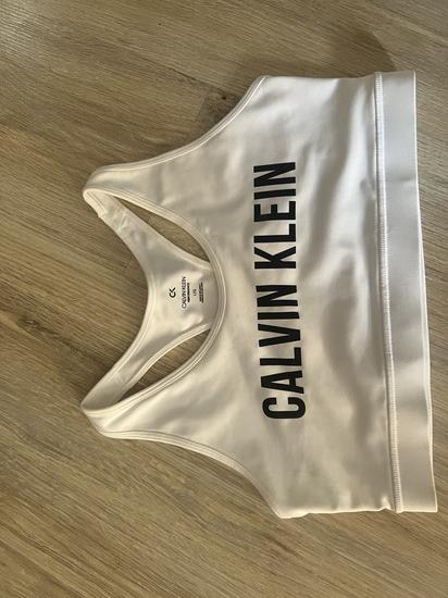 Calvin Klein topic novo
