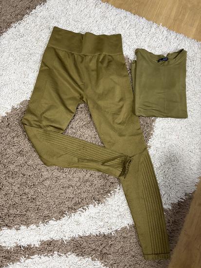 H&M helanke za trening plus majica na poklon