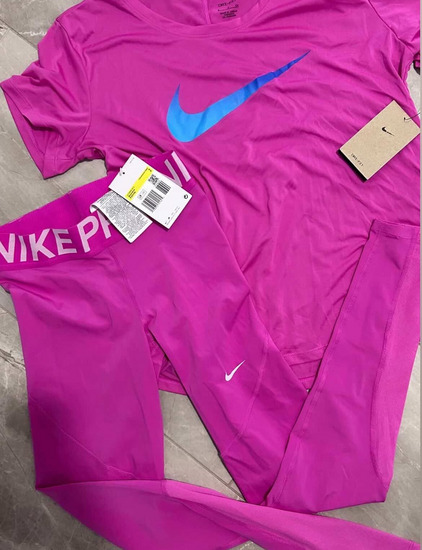 Nike komplet (majica i helanke)