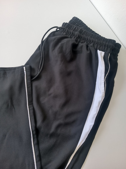 Shein trenerka XL