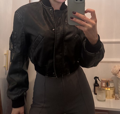 Bershka kozna jakna