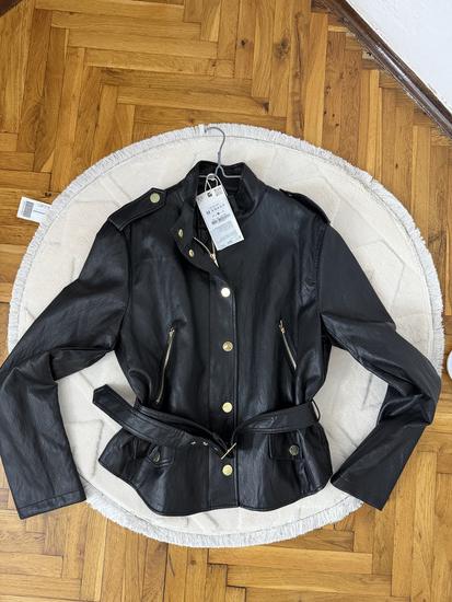 Jakna Zara M velicina 4000