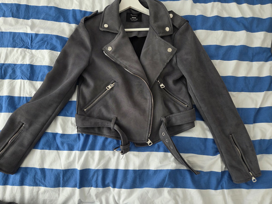 Bershka jakna