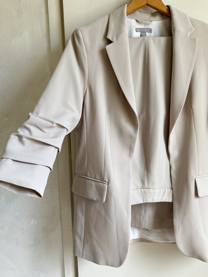 H&M krem belo odelo, sako i pantalone
