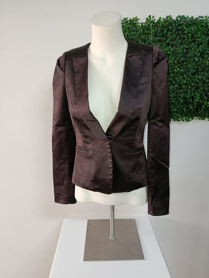 Tara Jarmon sako