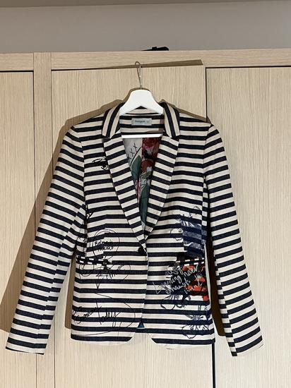 Desigual sako 38
