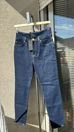 Pinko•original•etiketa 27