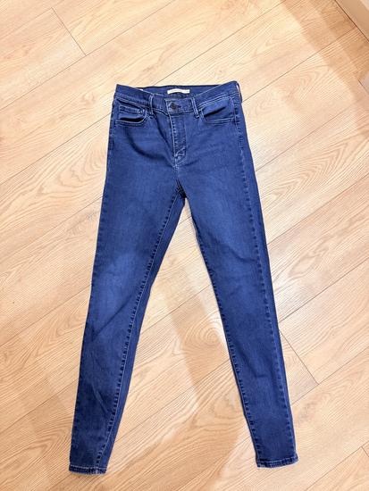 Levis farmerke 29