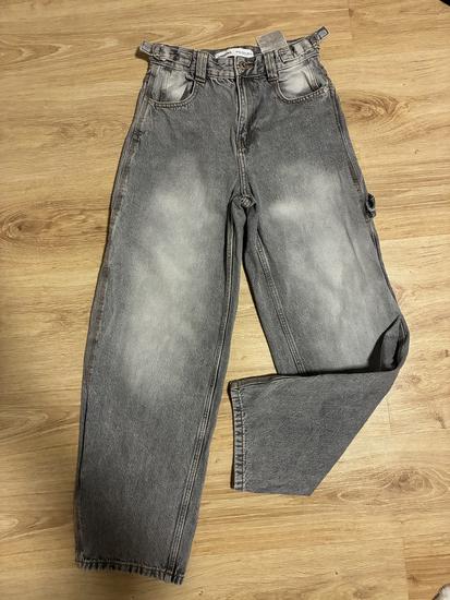 Bershka ženske farmerke, 36