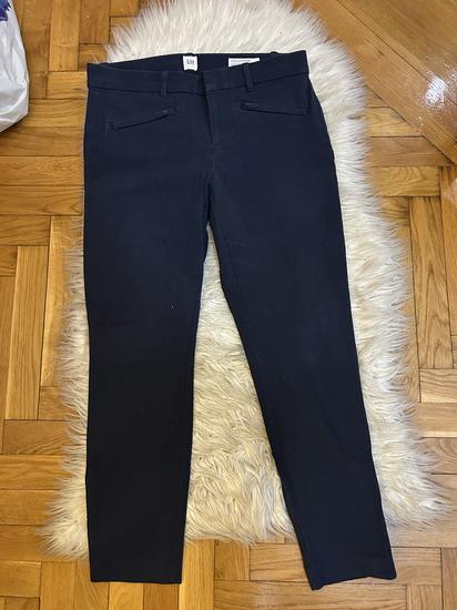 Gap zenske pantalone,original. M/L vel