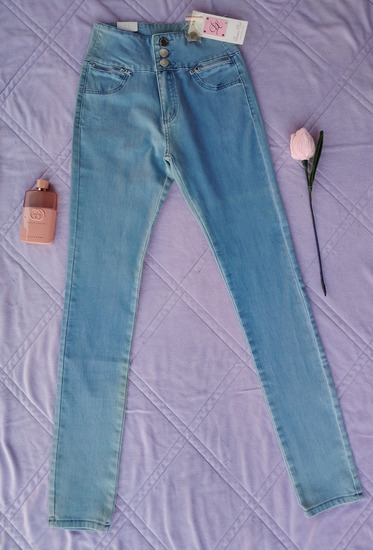 NOVO duboke Denim Club skinny farmerke 36