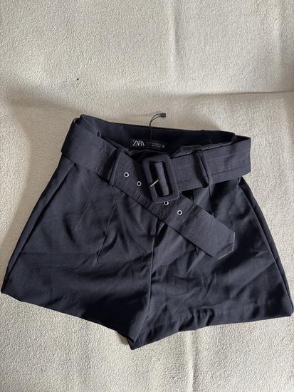 Nov Zara šorts Xs