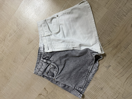 Zenski sorts Bershka