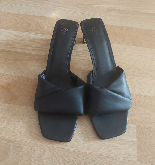 H&M papuče na štiklu