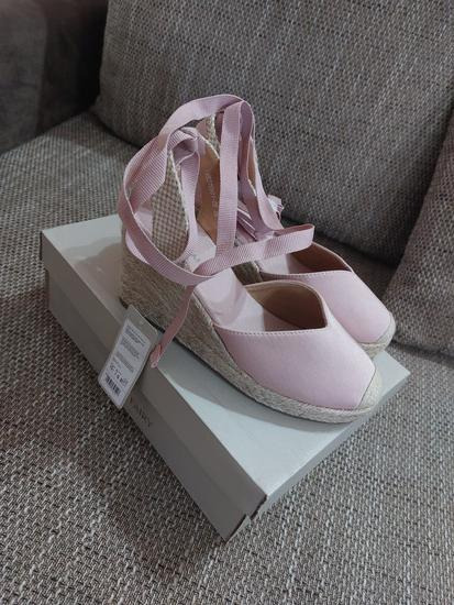 Platnene espadrile, Nove sa etiketom