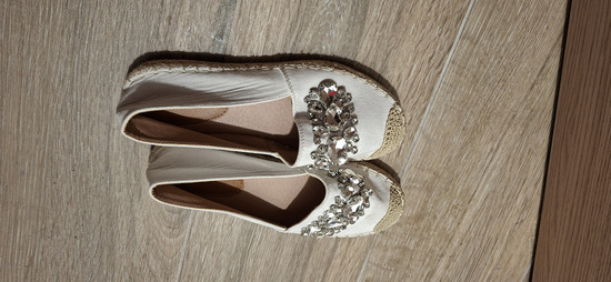 Potpouno nove espadrile 37