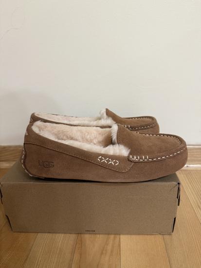 Ugg mokasine - original, potpuno nove