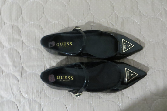 GUESS --salonke br 38