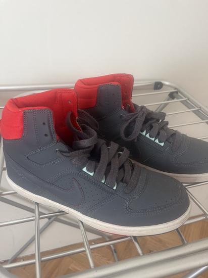 Nike duboke patike