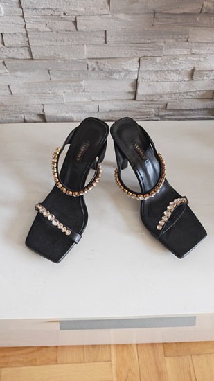    Crne papuce sa cirkonima (Versace model)